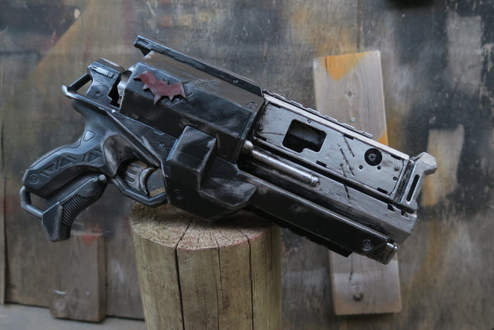 Repainted a Nerf gun into a Red Hood pistol - 9GAG