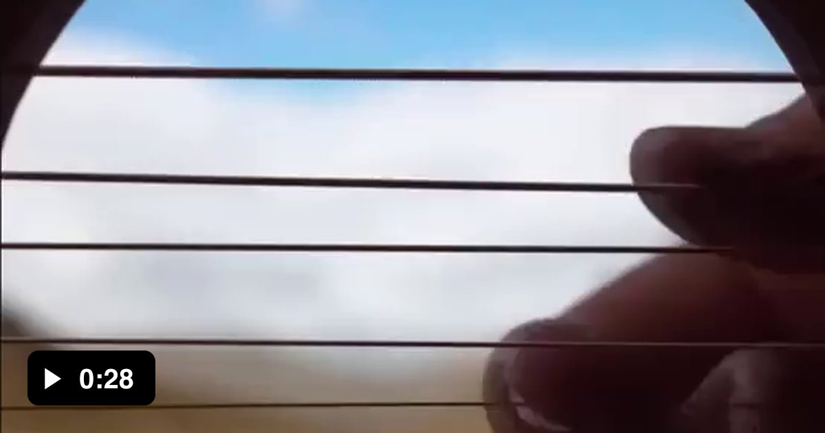 Strings Moving Seen From inside The Guitar - 9GAG