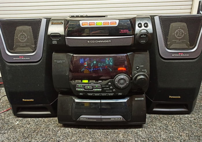 Stereo CD system mid 90s.. - 9GAG