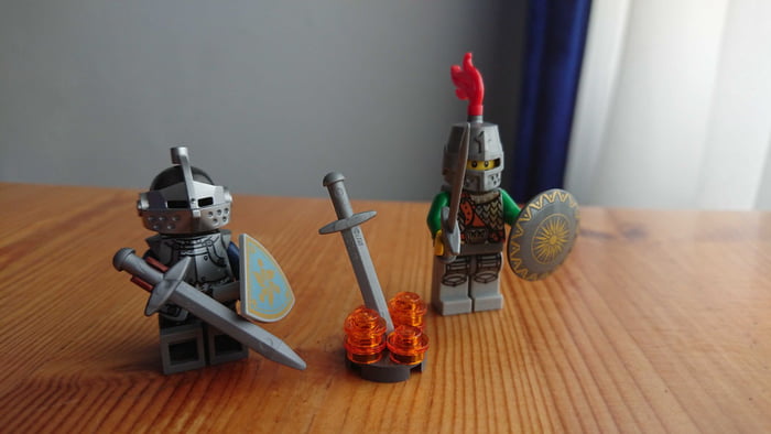 Purist Oscar and Solaire of Astora (DS1). PRAISE THE SUN! - 9GAG