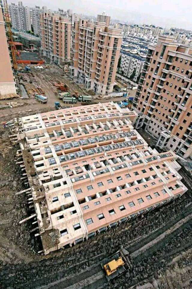 Room to fall in case the Chinesium anchors fail. - 9GAG