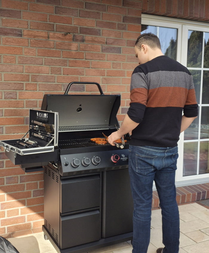My first own grill and first bbq this year - 9GAG