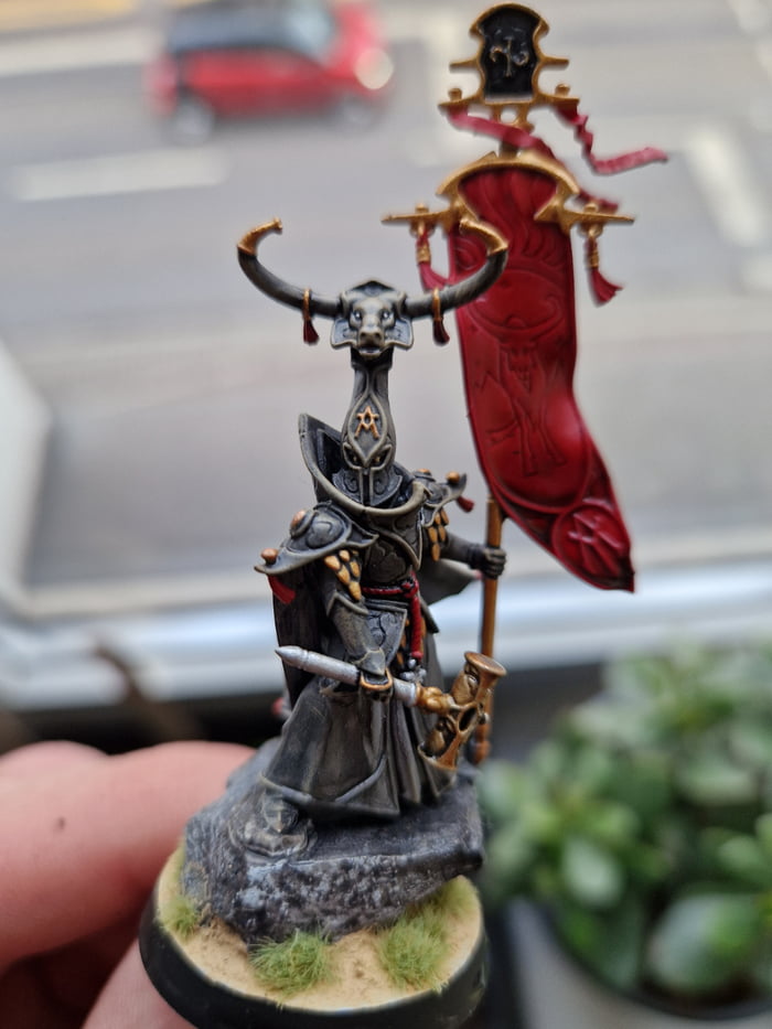 Dark Lumineth (c&c welcome) - 9GAG