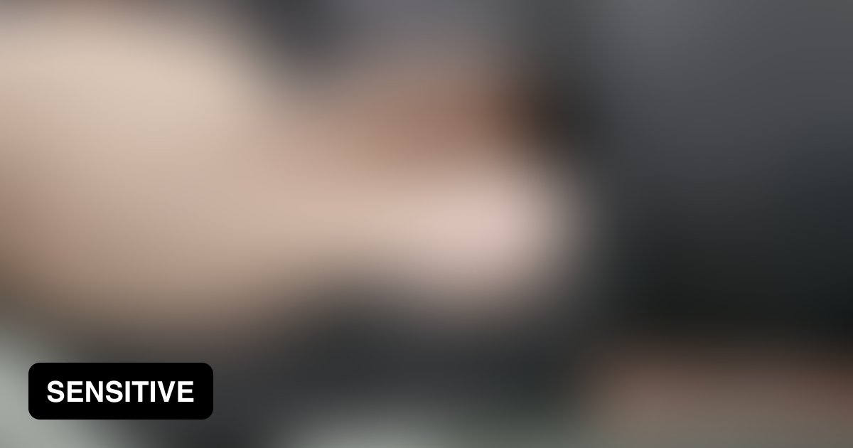 Cleavage for you - 9GAG