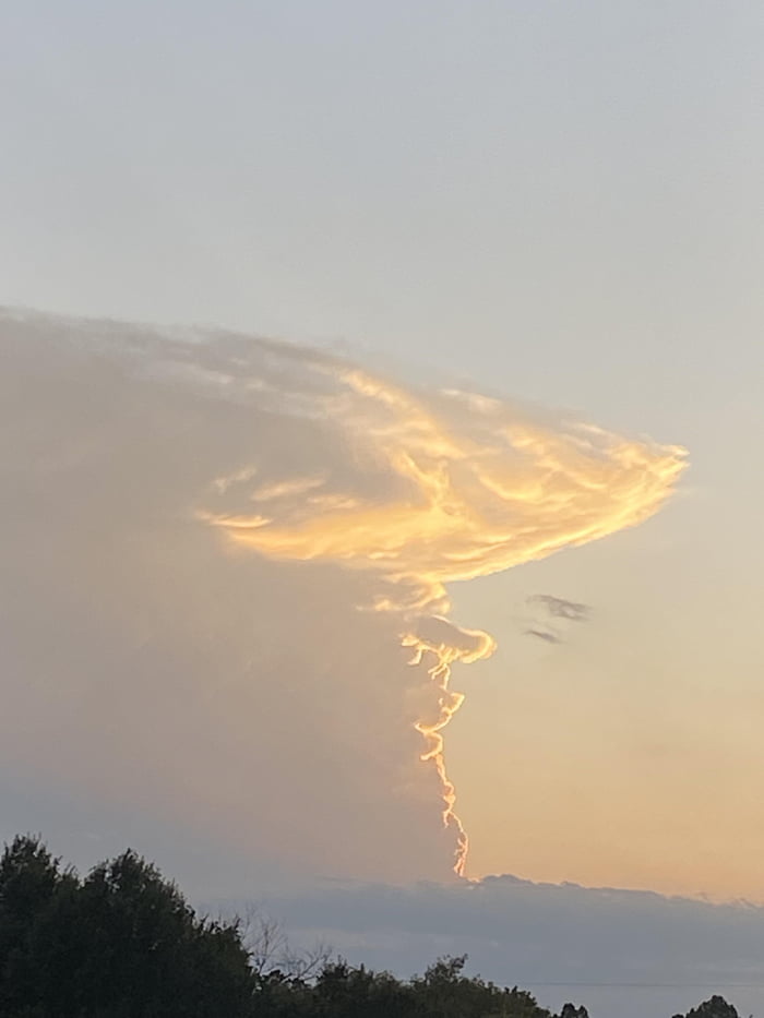 This storm front coming through.. - 9GAG