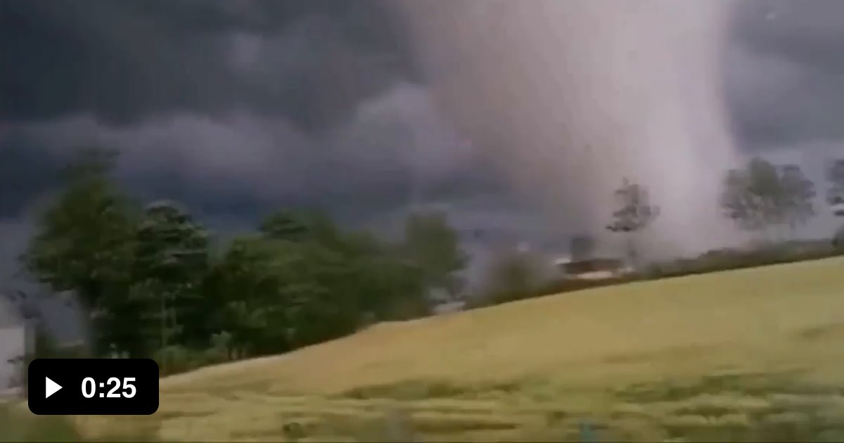 Crazy tornado destroying everything - 9GAG
