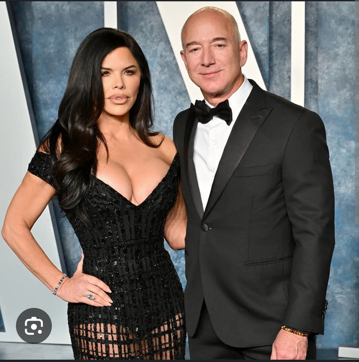 When you order Salma Hayec from Temu - 9GAG