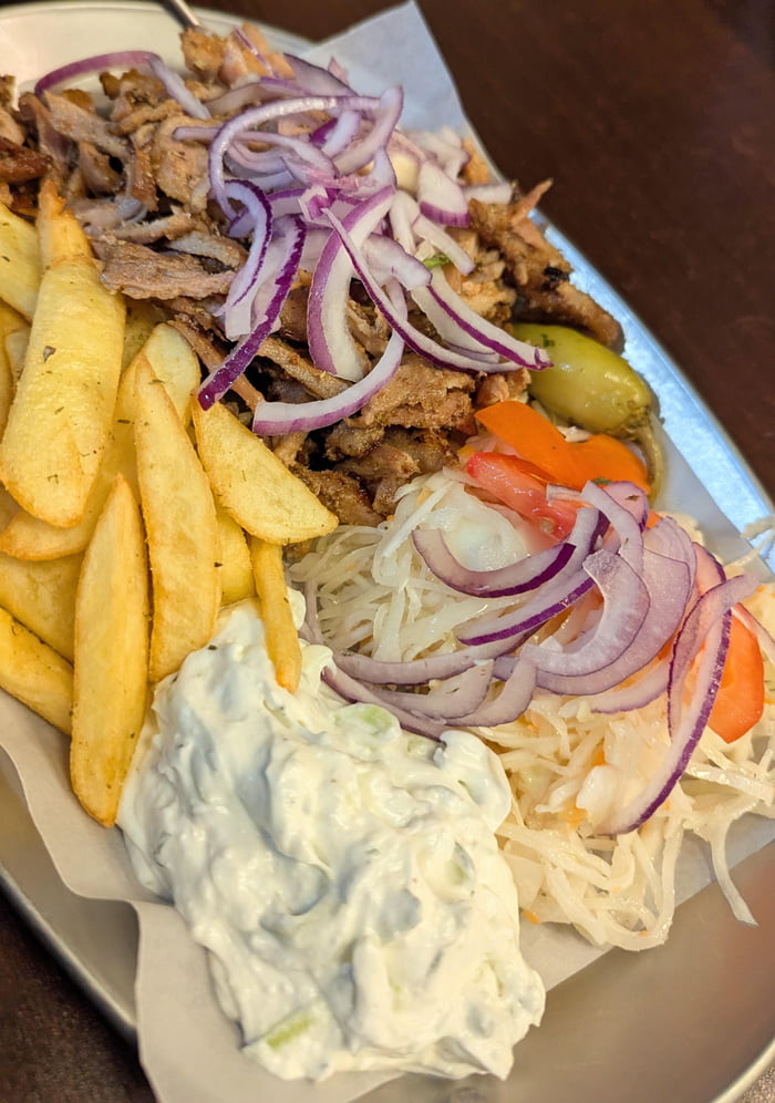 Gyros Plate - 9GAG