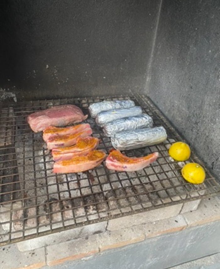 Braai from S.A. Good evening and f**k you all - 9GAG