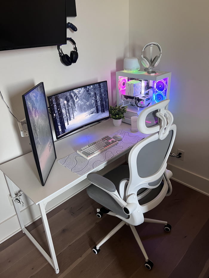 First pc setup ever - 9GAG