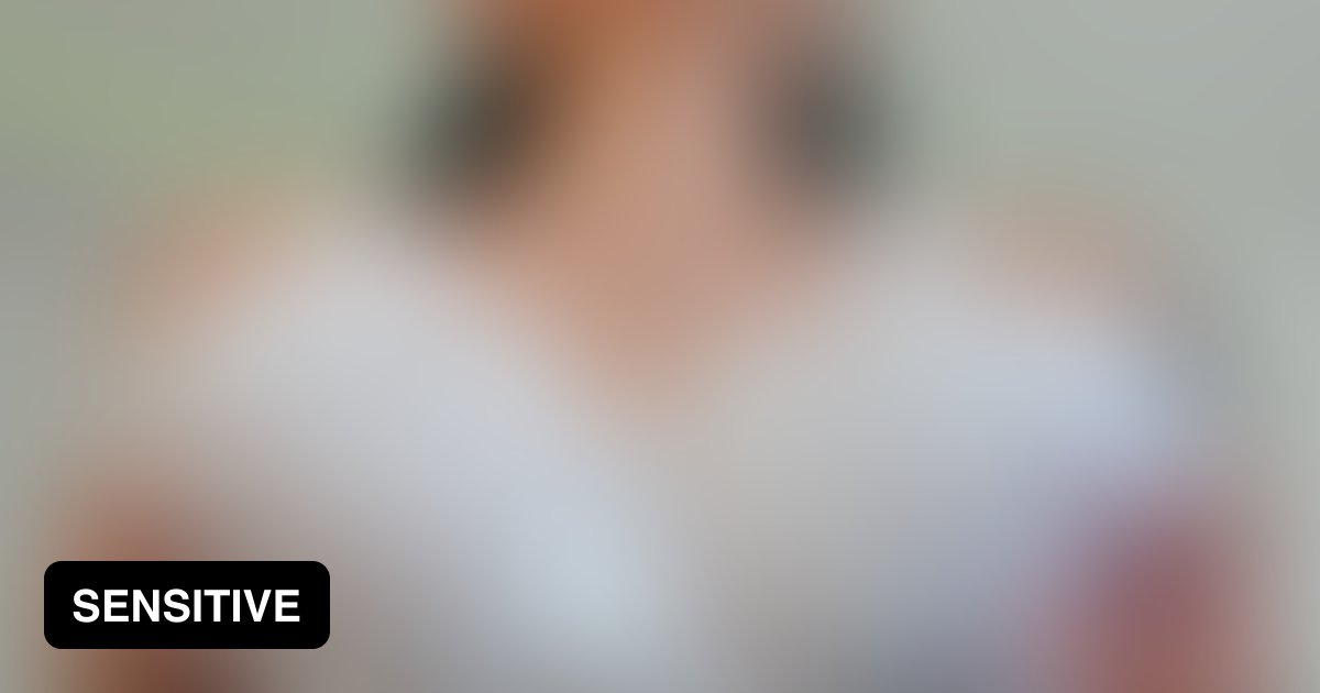 Excuse me, miss? Could I motorboat your b00bies real quick? - 9GAG