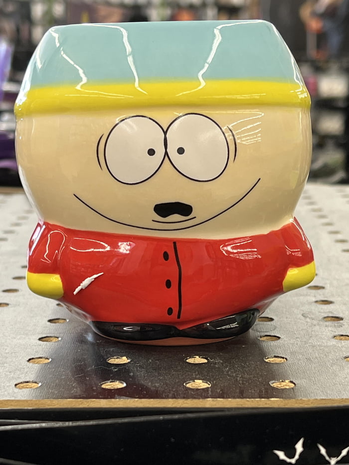 The mouth of this Eric Cartman mug looks like... Uh oh - 9GAG