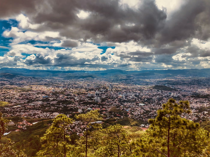 Tegucigalpa, 🇭🇳 Honduras - 9GAG