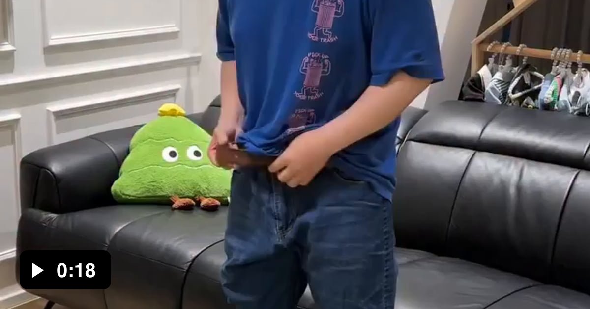 Taking off his belt - 9GAG