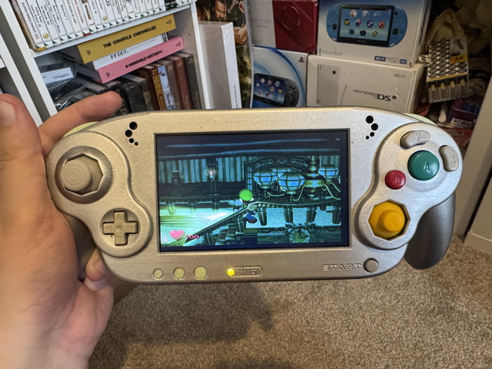 This DIY handheld GameCube - 9GAG