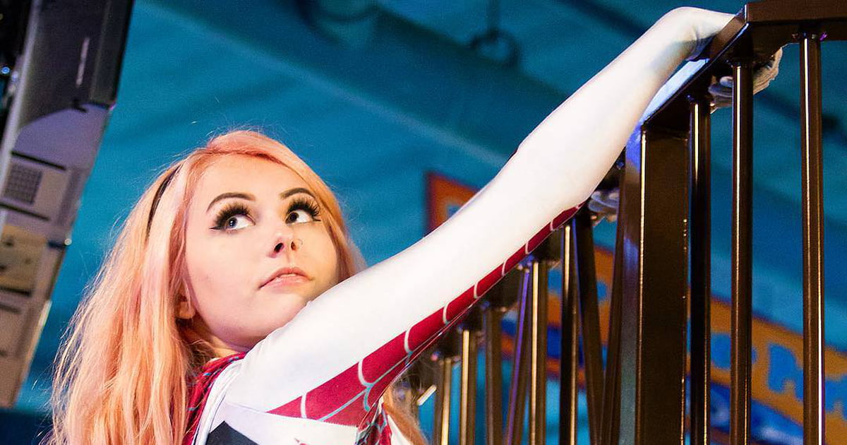 Rolyat As Spider Gwen 9gag