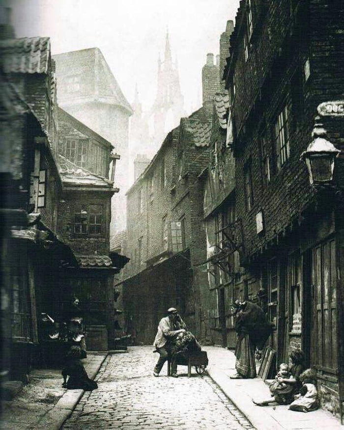 London, 1890. - 9GAG