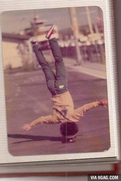 My uncle's no handed headstand - skating down Venice Beach 1976 - 9GAG