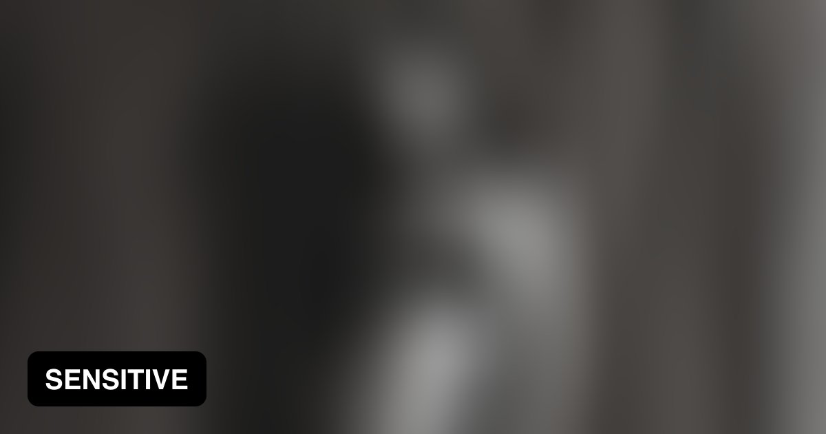 Caitlin Burles (Gal Gadot’s body double) - 9GAG