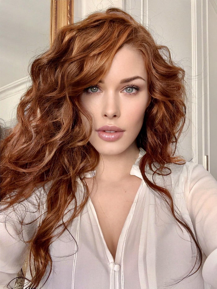 It's me:) @Alexa.roses.r.red - 9GAG