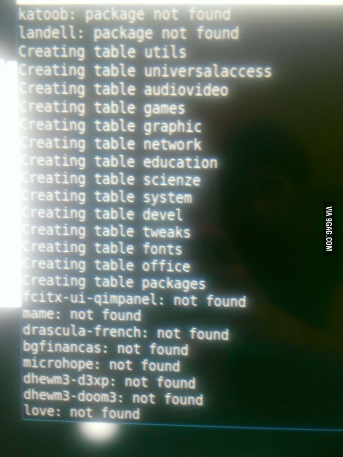 Installing program in linux when suddenly... - 9GAG