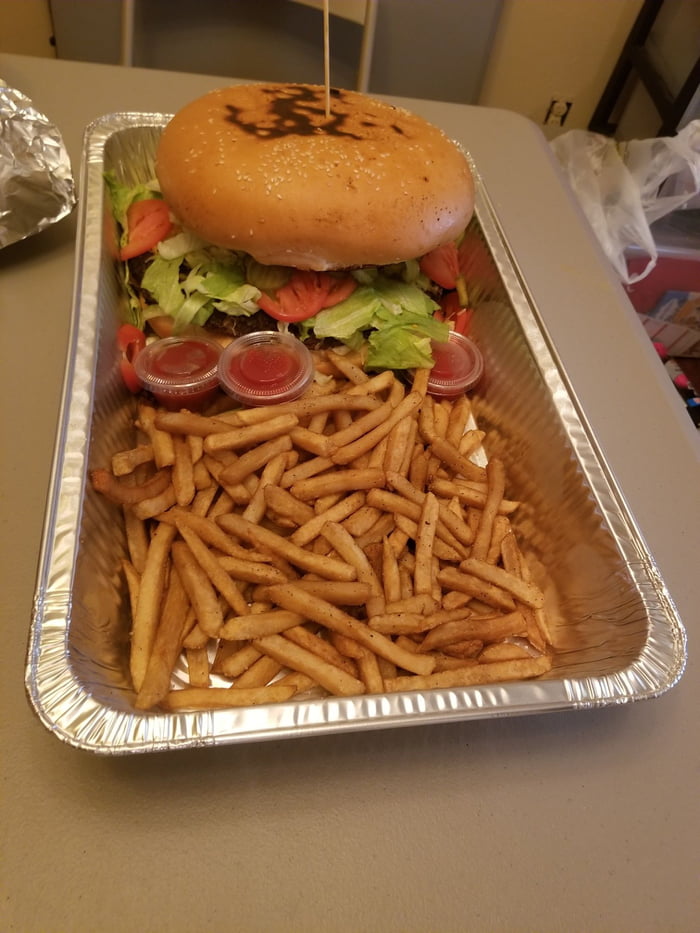 I present you a 3 pound burger (the big Tex burger) made by big Tex ...