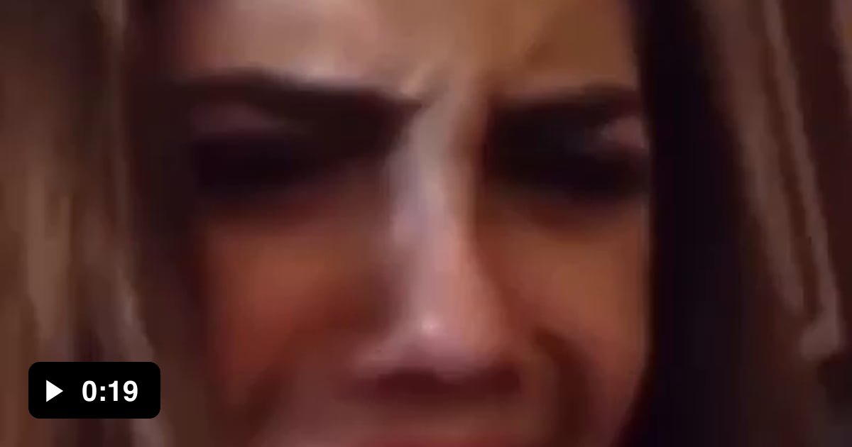 Poor kid gets a spoon stuck in her mouth - 9GAG