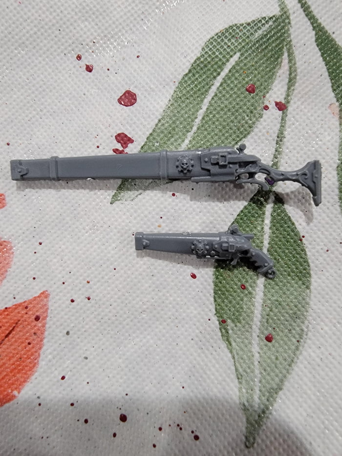 What weapons are these. They came with the Ad Mech Ironstrider - 9GAG