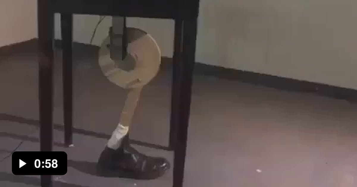 The look and sound of this walking table - 9GAG