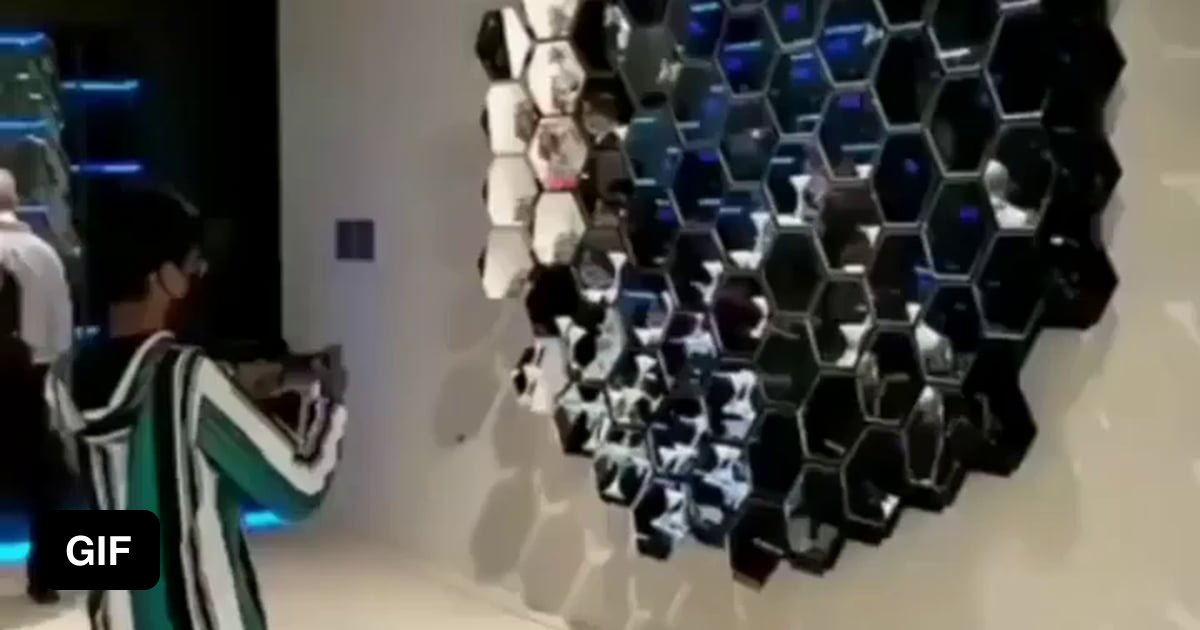 Mirrors, mirrors on the wall - 9GAG