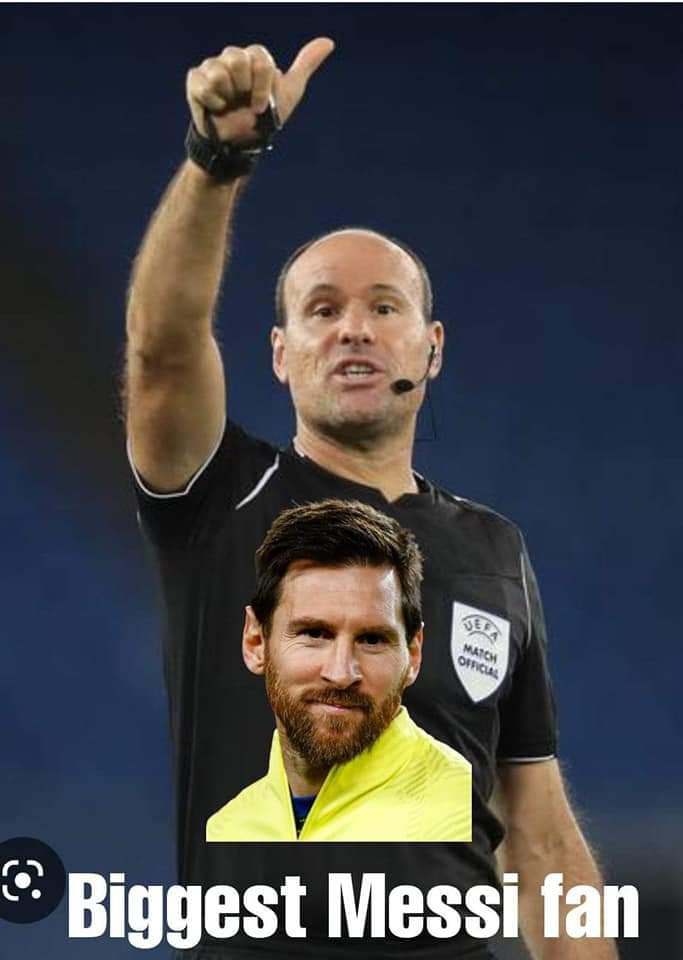 What a kind referee for Argentina - 9GAG