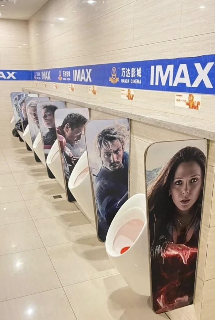 A fully immersive experience - 9GAG