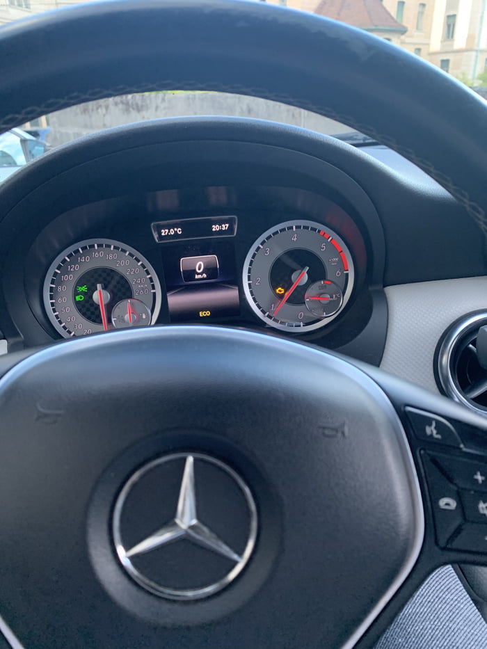 Uber with Check Engine light. still no tips - 9GAG