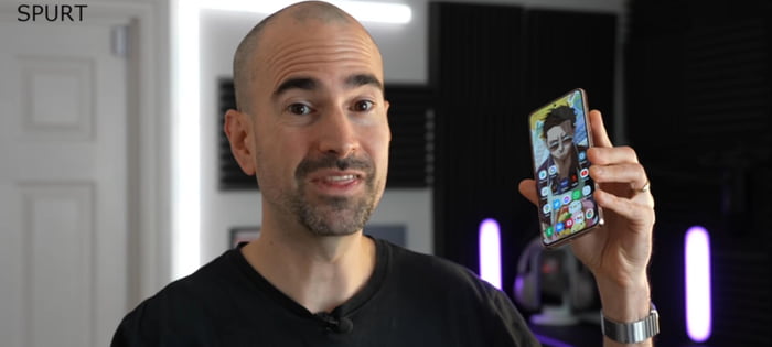 Can someone tell me what's this wallpaper? YT is Tech spurt - 9GAG