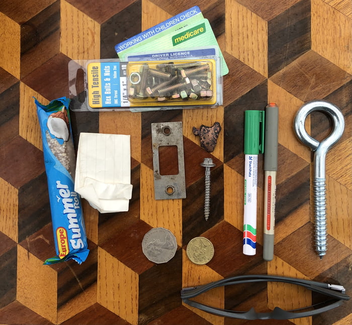 Day 3. End of day pocket stuff - 9GAG