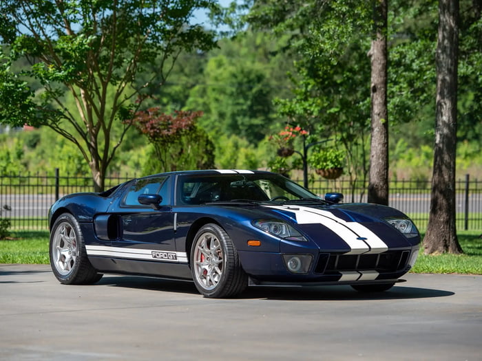 Ford GT - 9GAG