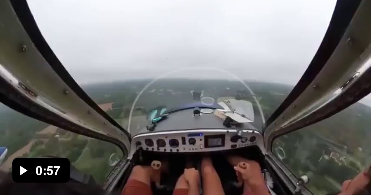 Pilots engine fails at 600 feet. - 9GAG