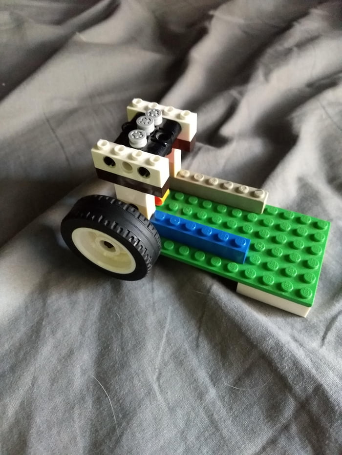 Lego Drivetrain, (Front wheel drive, three cylinder) - 9GAG
