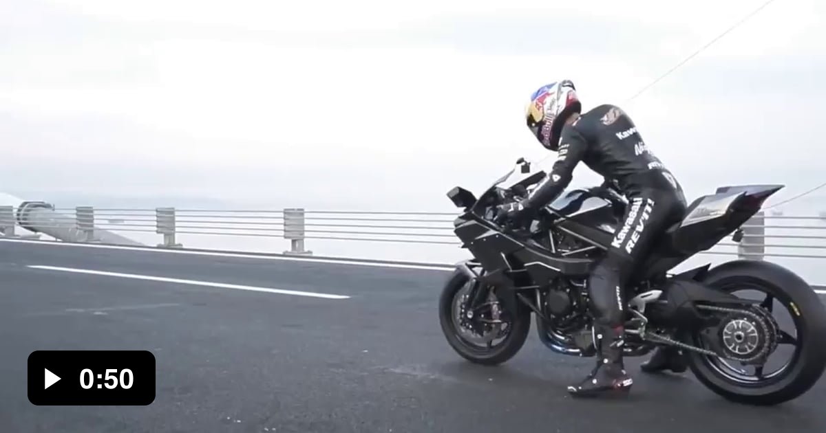 400 km/h in 26 seconds on a Kawasaki H2R (World Record) - 9GAG