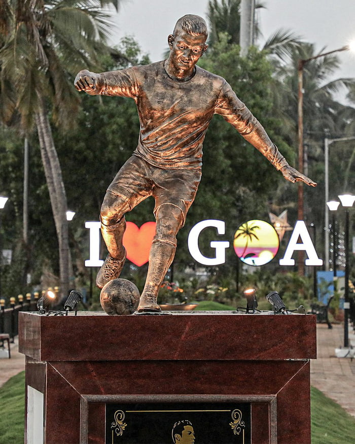 Credit: ESPN FC - Cristiano Ronaldo New Statue Goa, India - 9GAG
