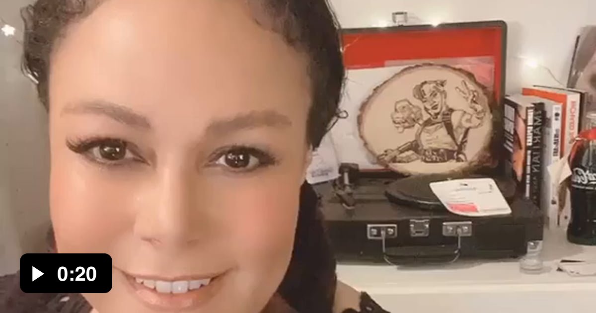 Mela Lee sending love to all of you! (Lifeline voice actor) - 9GAG