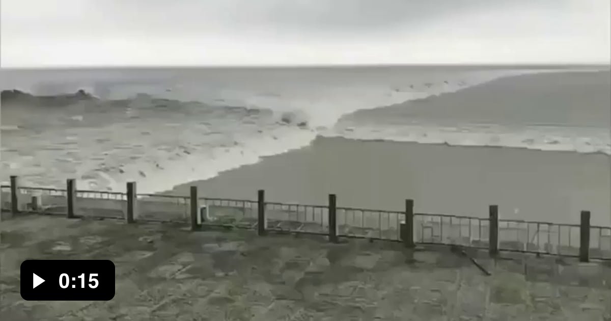 Two oceans collide - 9GAG