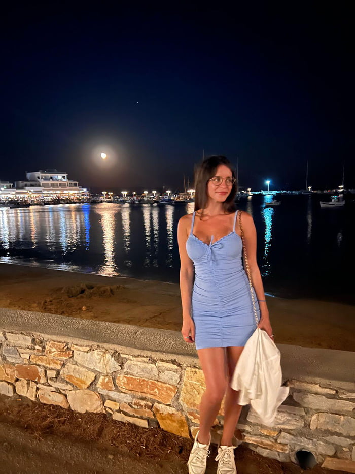 Night out in greece - 9GAG