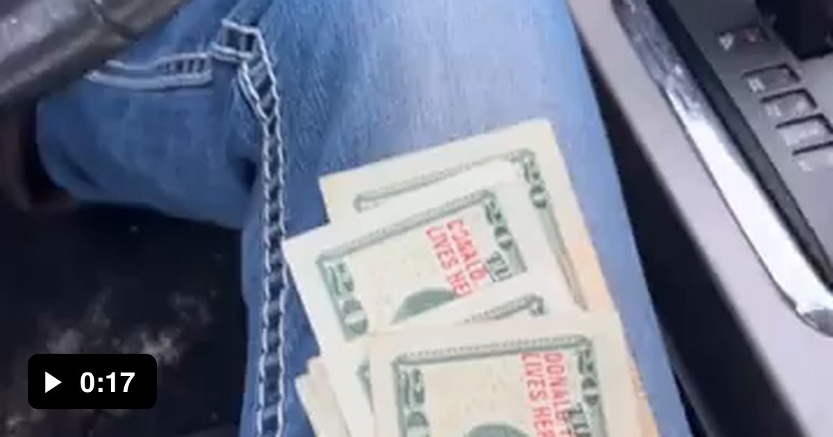 Getting money out ATM and it has things written on it - 9GAG