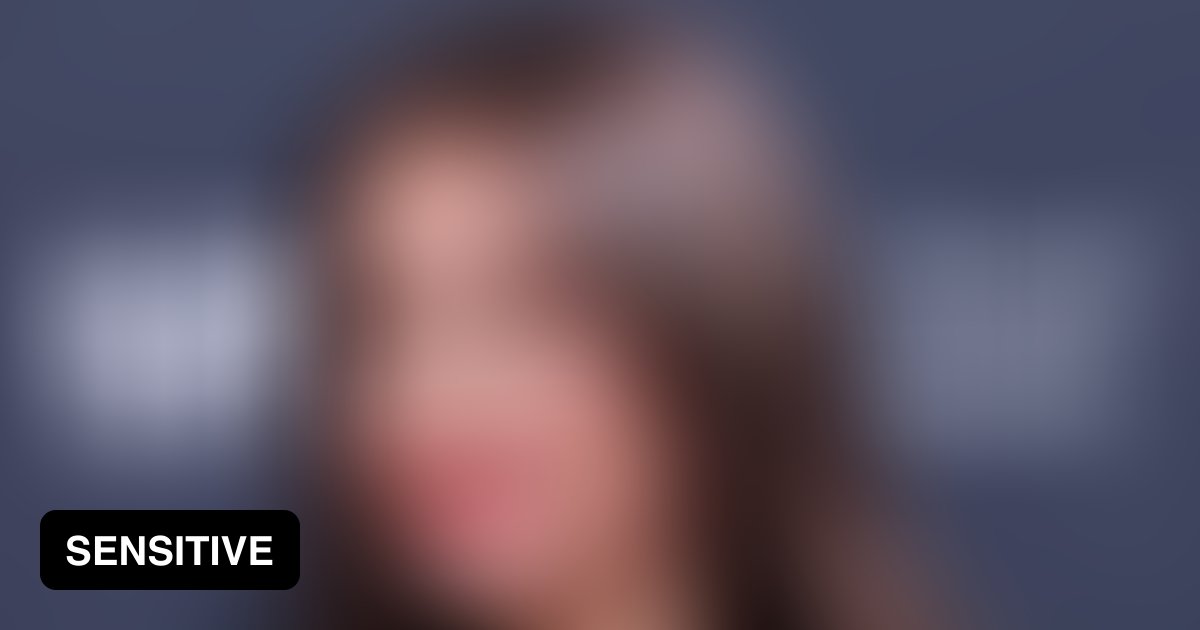 Ana de Armas at premiere of Eden - 9GAG