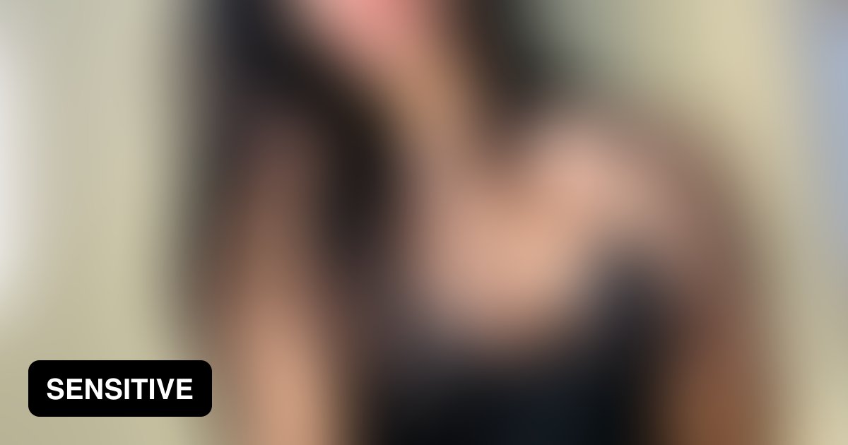 No bra, no problem. - 9GAG