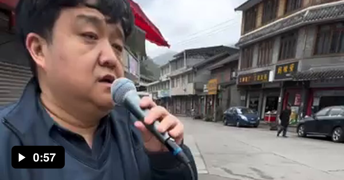 Masterful acapella, music is an universal language 🤯 - 9GAG