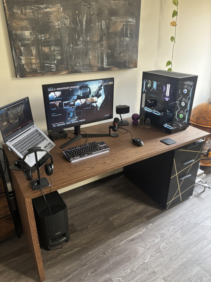 First ever setup - 9GAG