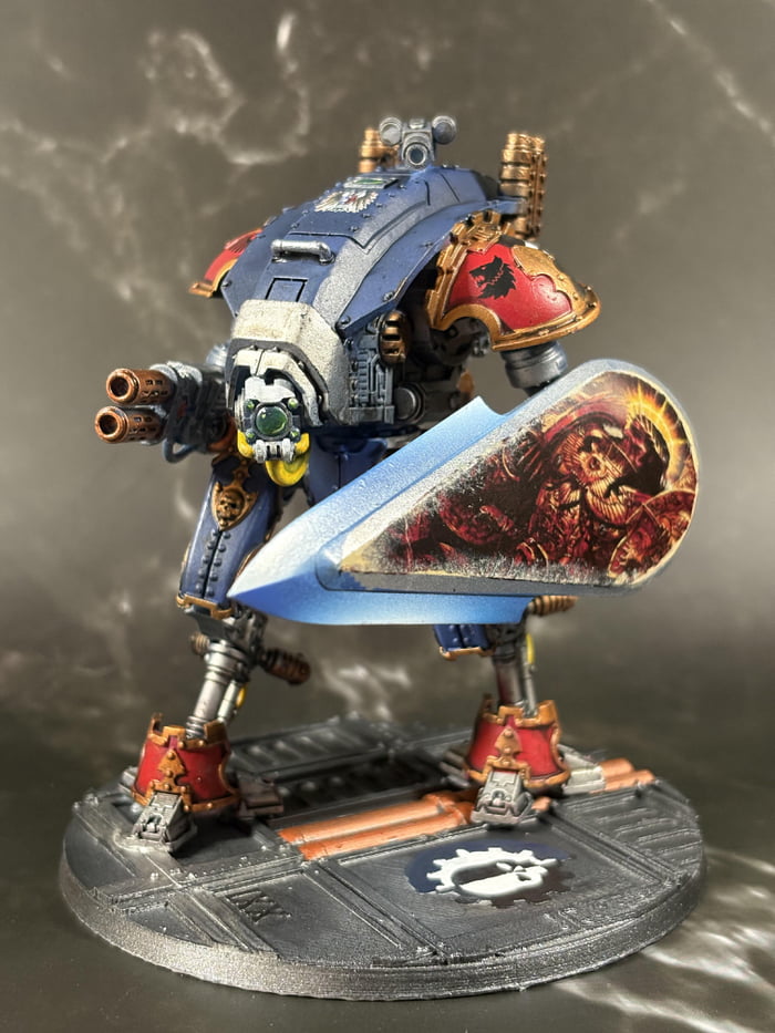 Armiger with Bladed Shield - 9GAG