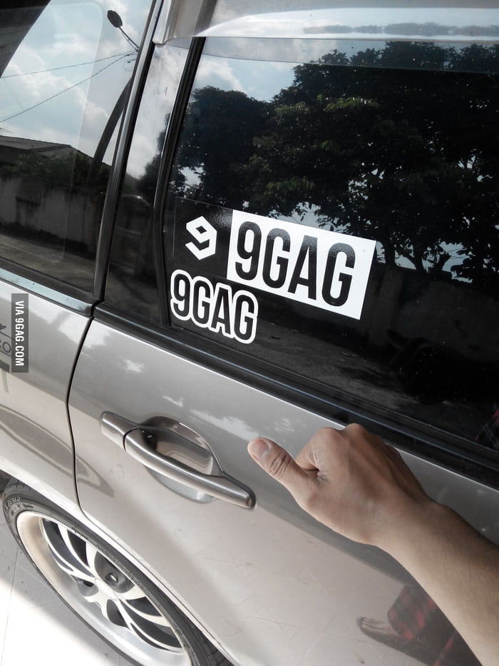 How to tell everyone you're gay - 9GAG